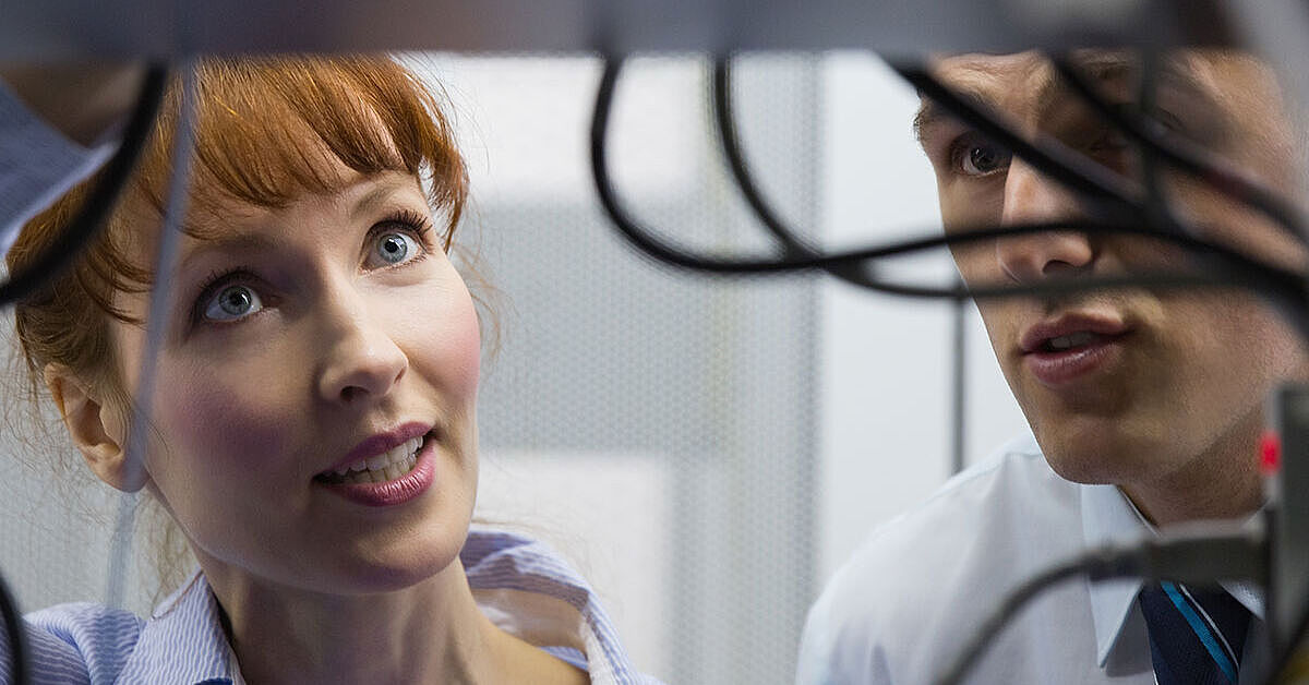 Vor-Ort-Services | MicroNova